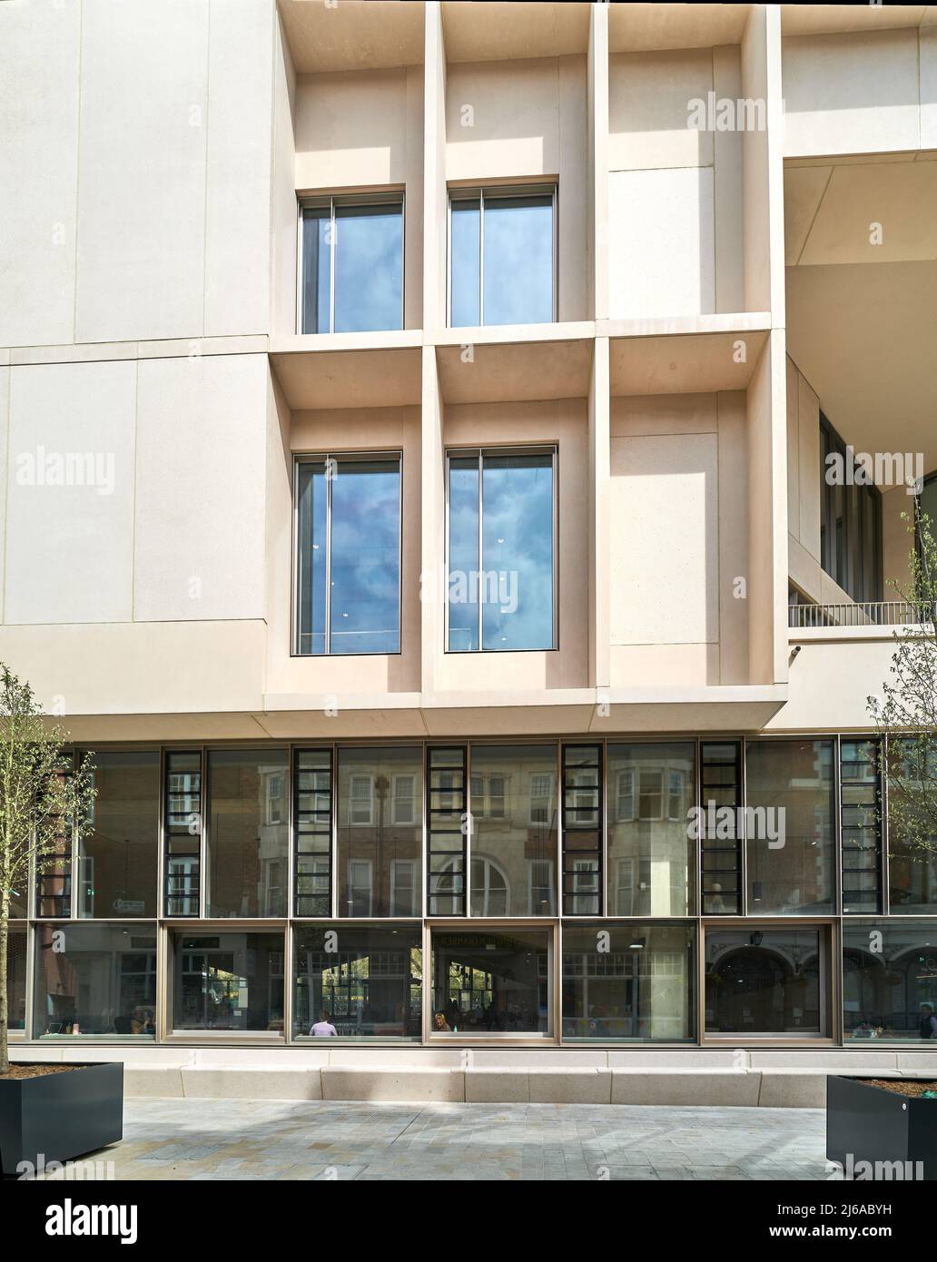 The Marshall Building at the London School of Economics and Political Science, university of ...