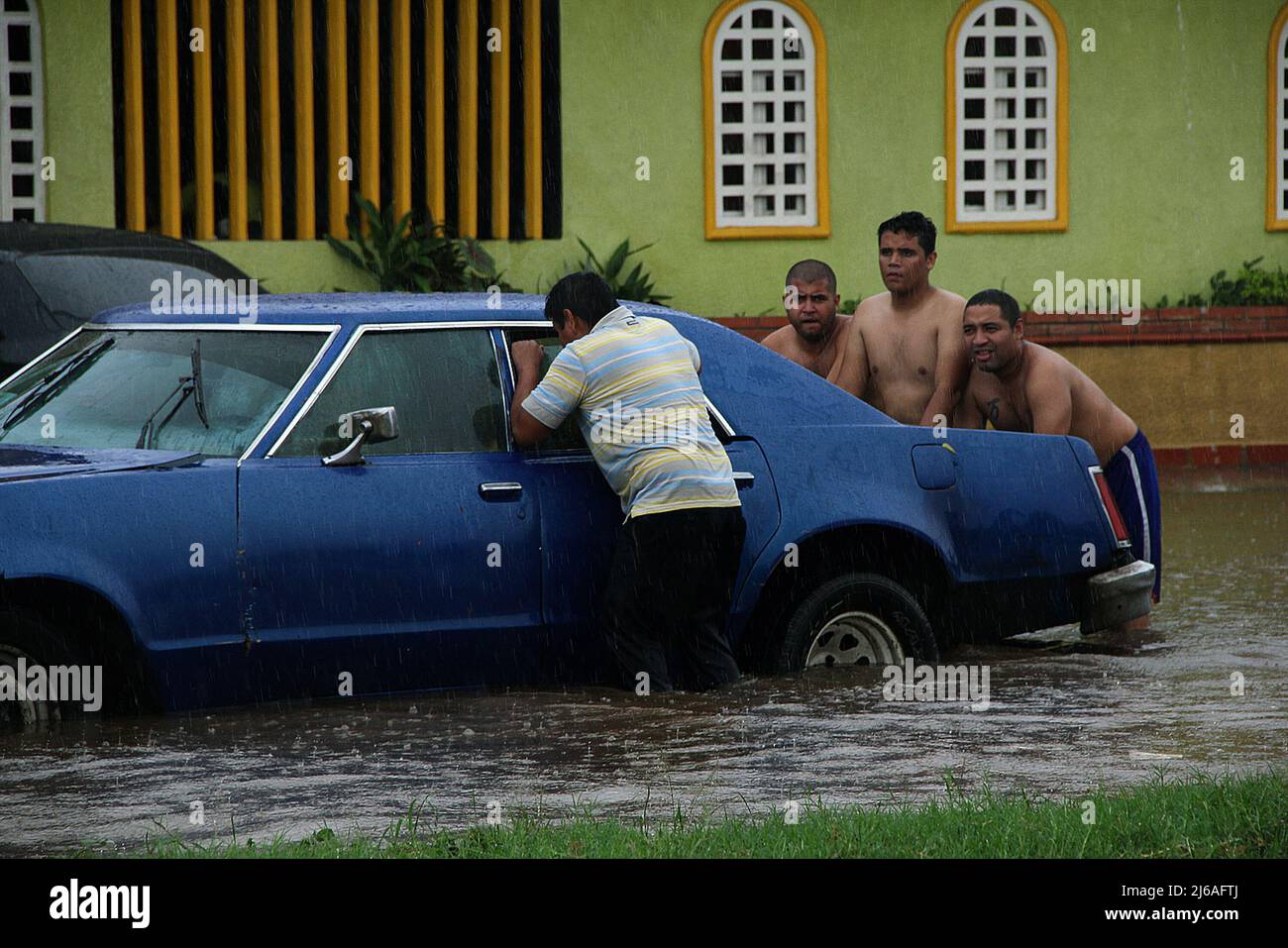 Populations affected by the recent rains today Friday April 29 in ...