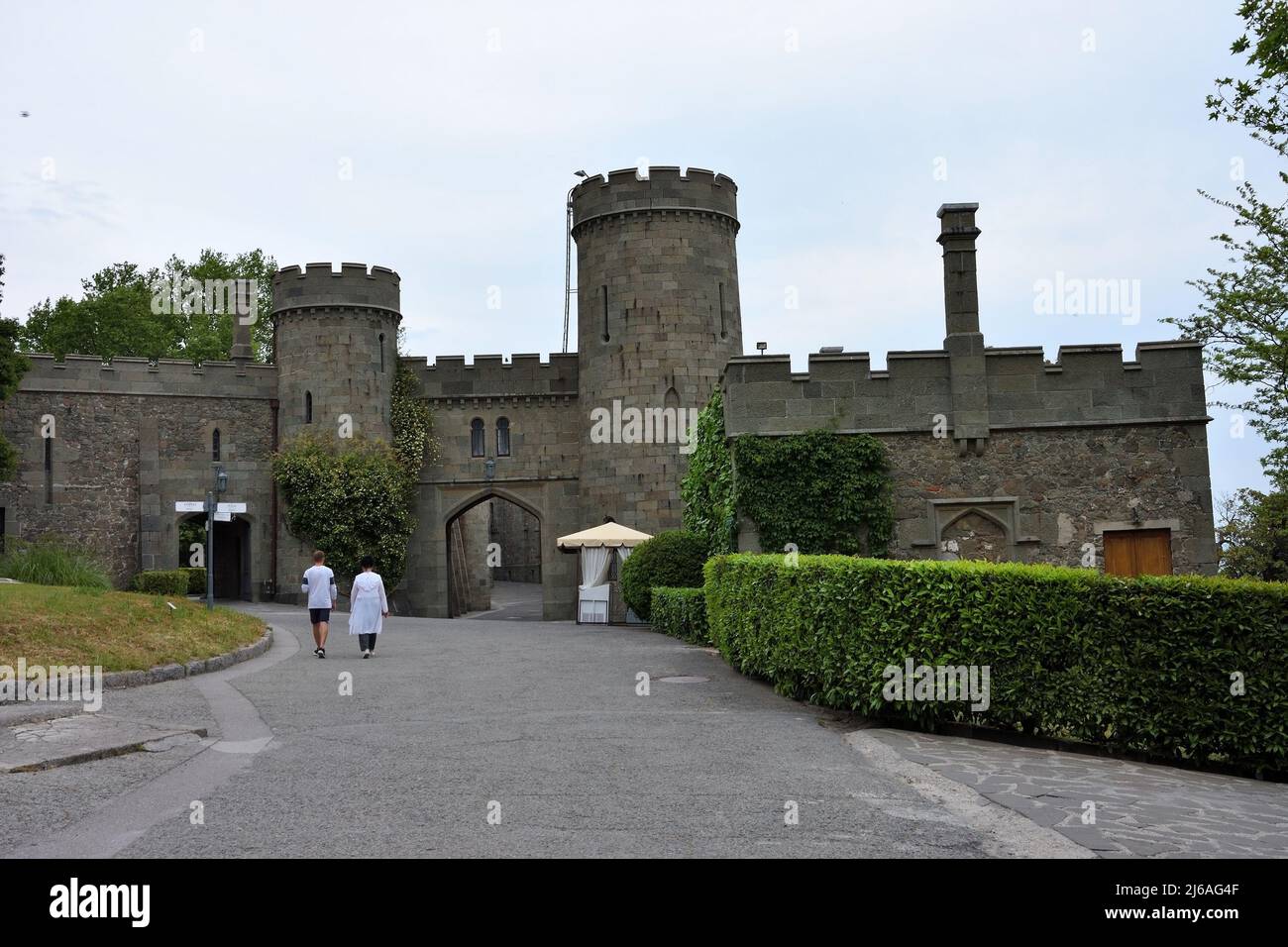View tower vorontsov palace hi-res stock photography and images - Alamy