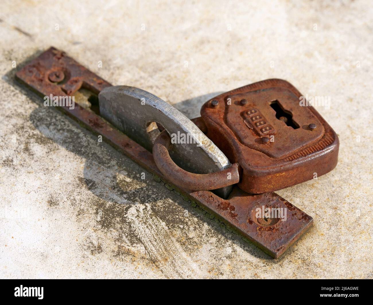 Secures locked hi-res stock photography and images - Alamy