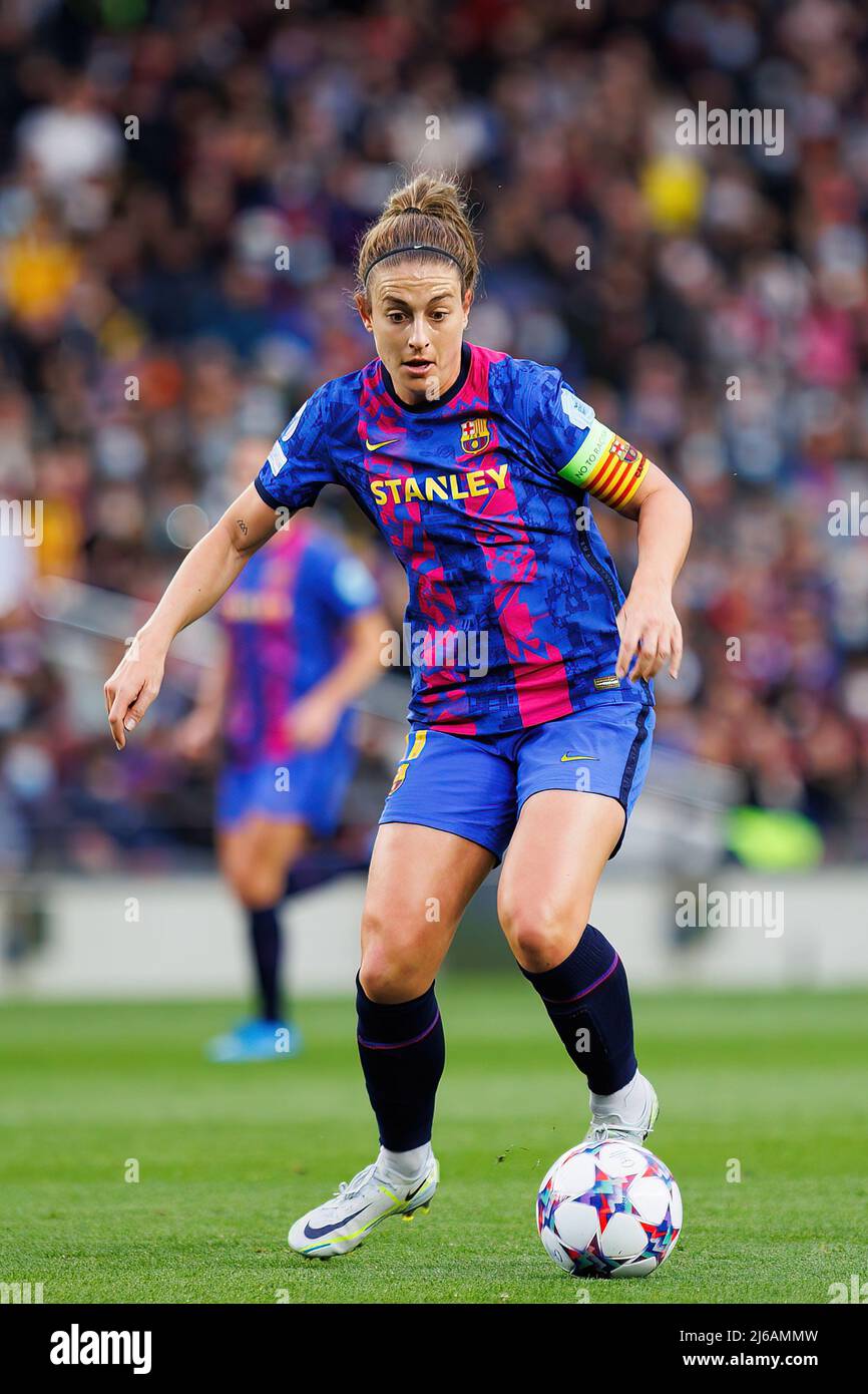 BARCELONA - MAR 30: Alexia Putellas in action during the UEFA Women's ...