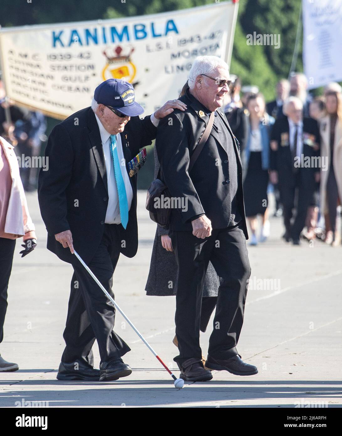 Melbourne Australia: Anzac Day parade at Shrine of Remembrance. ANZAC ...
