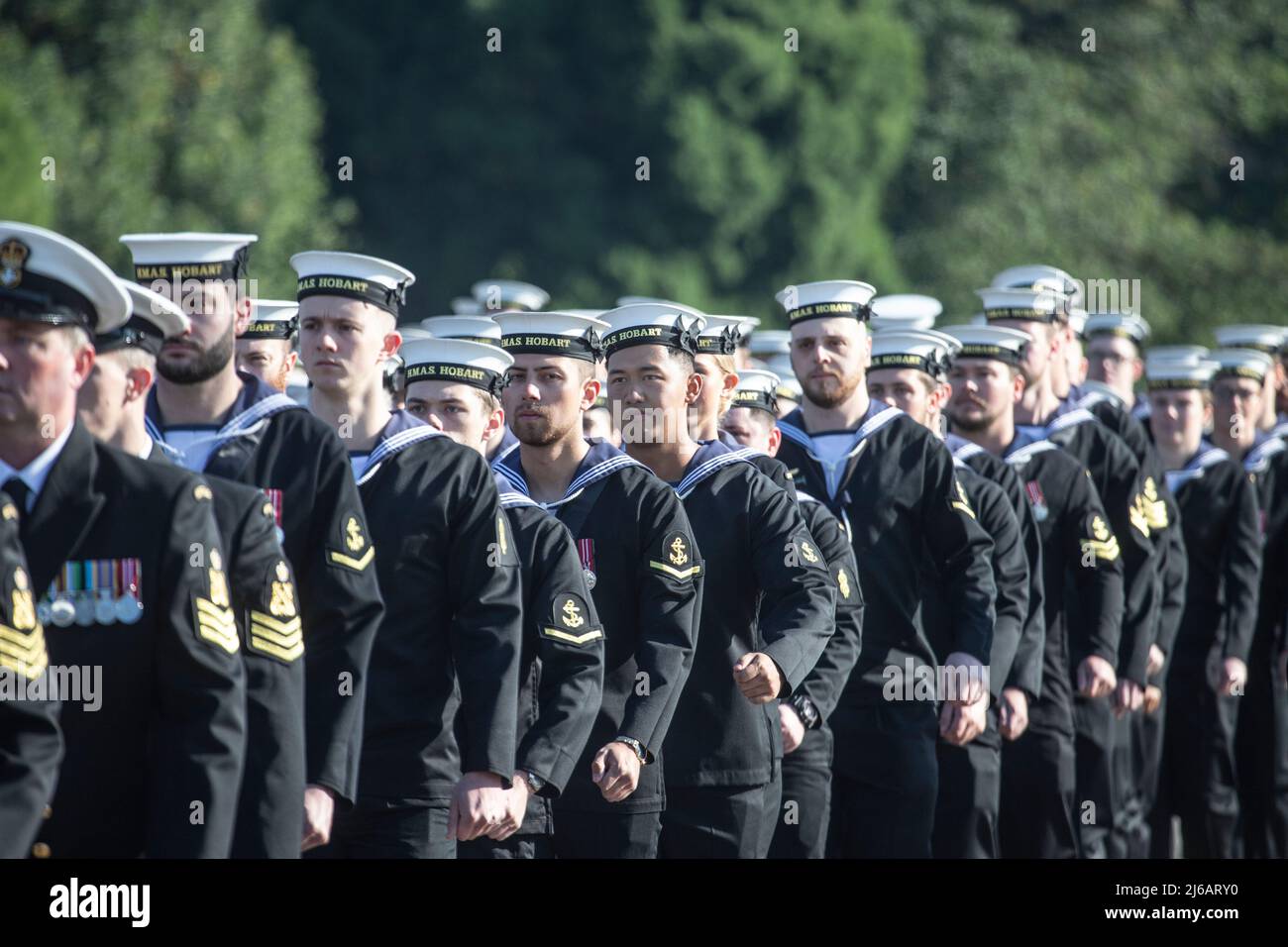 Melbourne Australia: Anzac Day parade at Shrine of Remembrance. ANZAC ...
