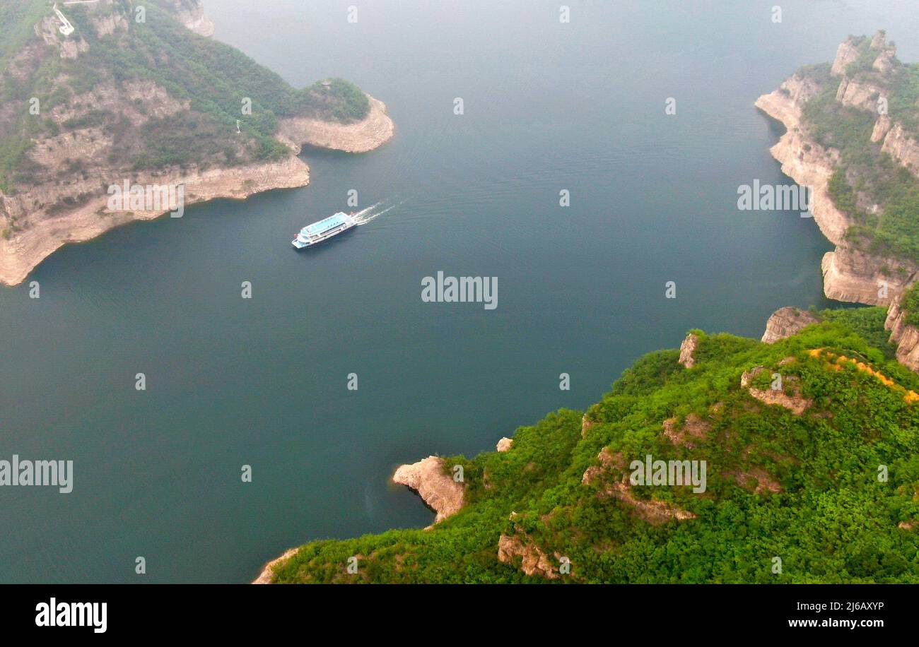 Three yuan area hi-res stock photography and images - Alamy