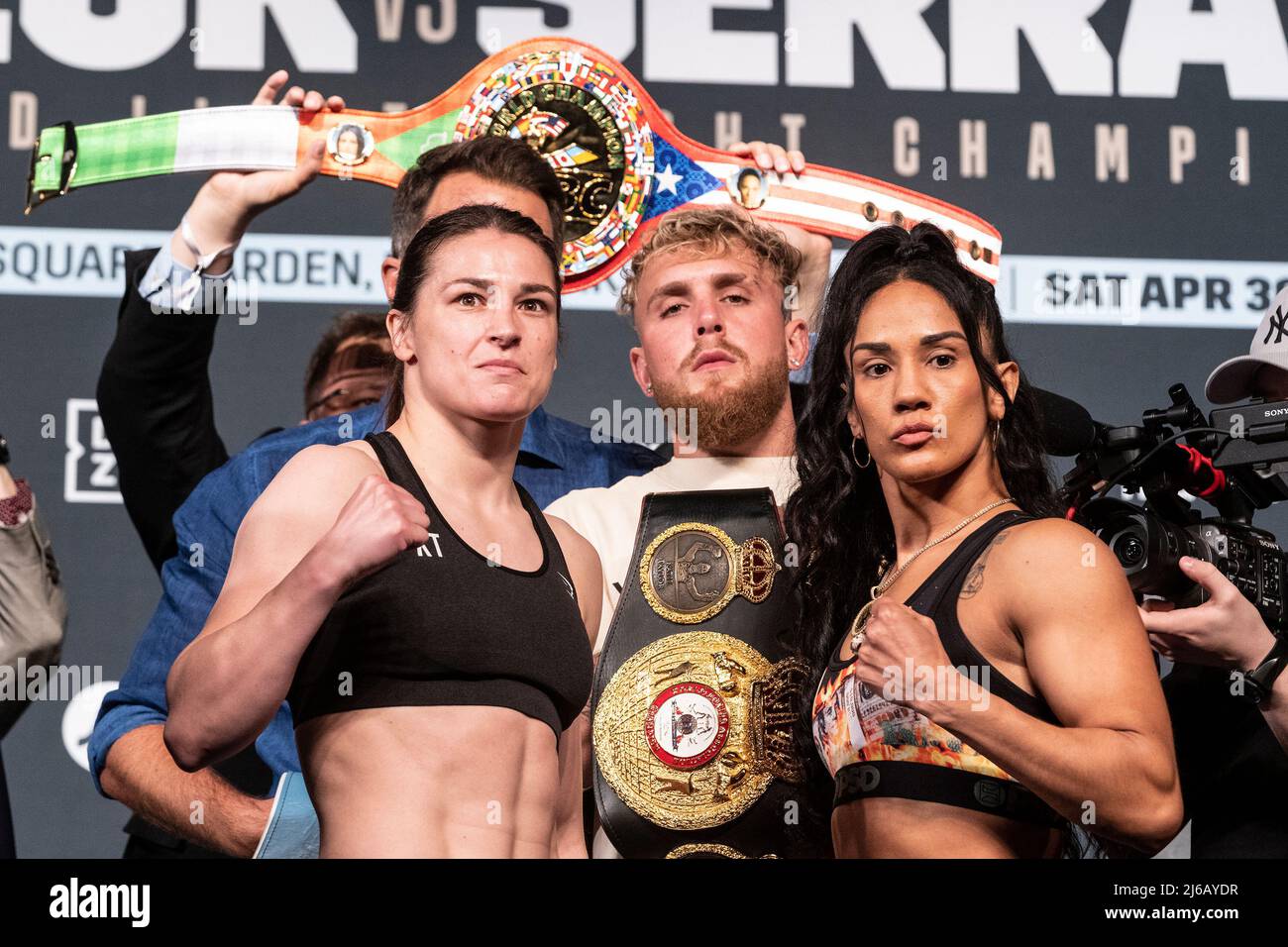 New York, USA. 29th Apr, 2022. Katie Taylor v Amanda Serrano undisputed ...