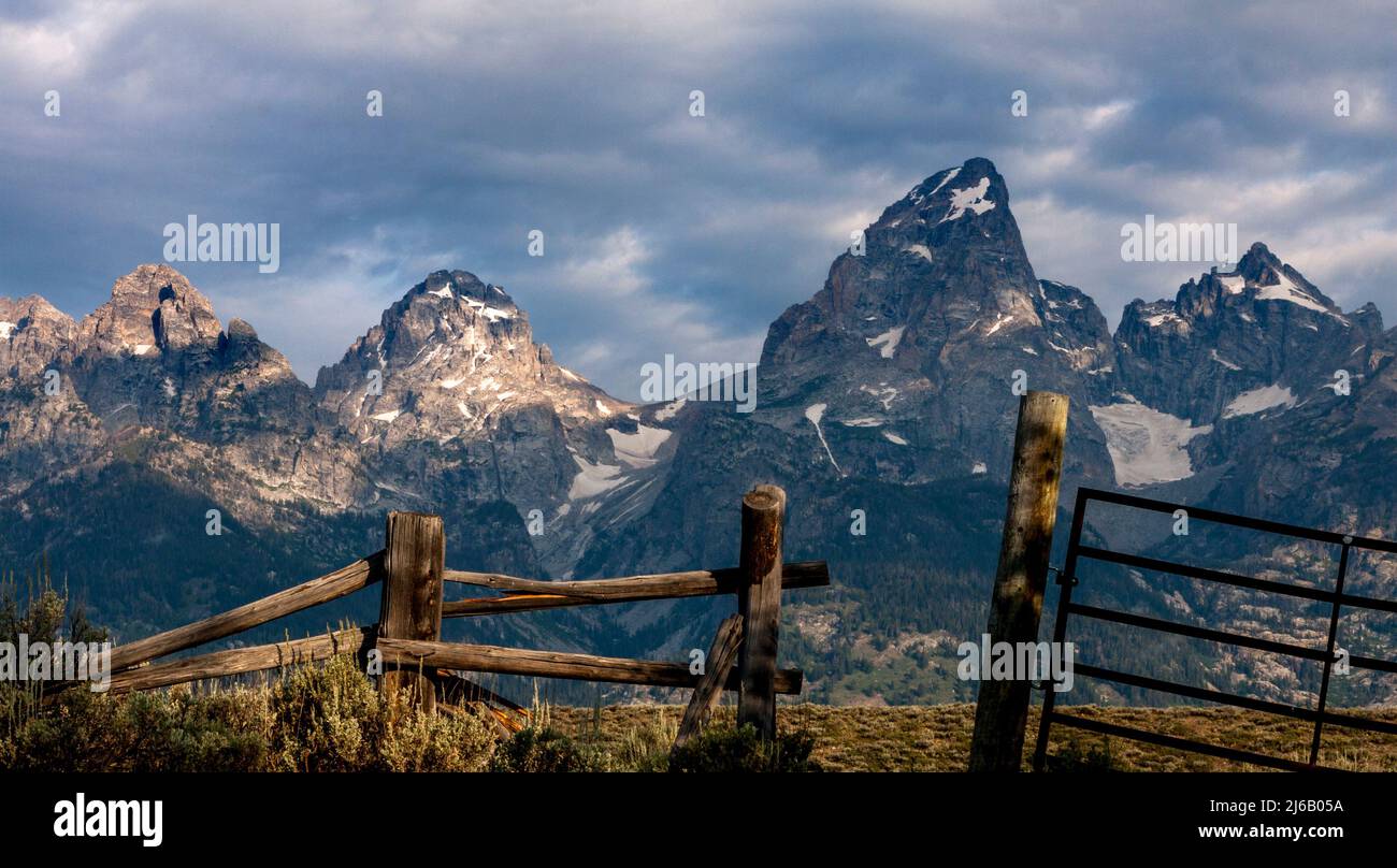 Struthers burt hi-res stock photography and images - Alamy