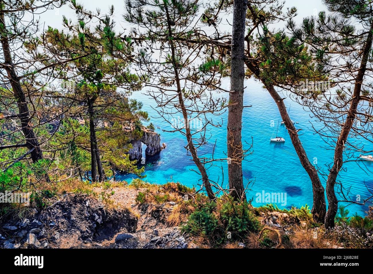 French peninsula High Resolution Stock Photography and Images - Alamy