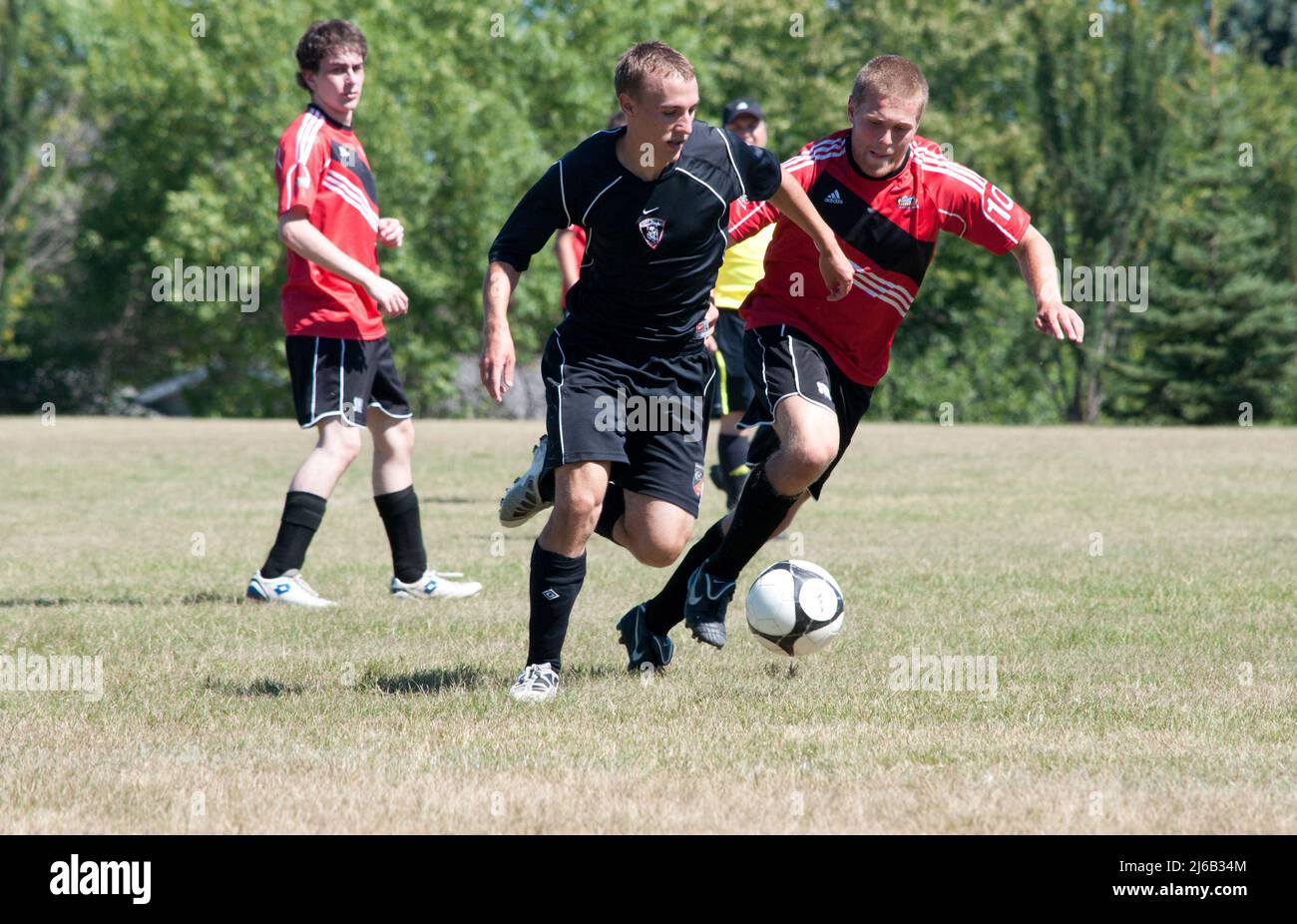 Mens soccer game hi-res stock photography and images - Alamy