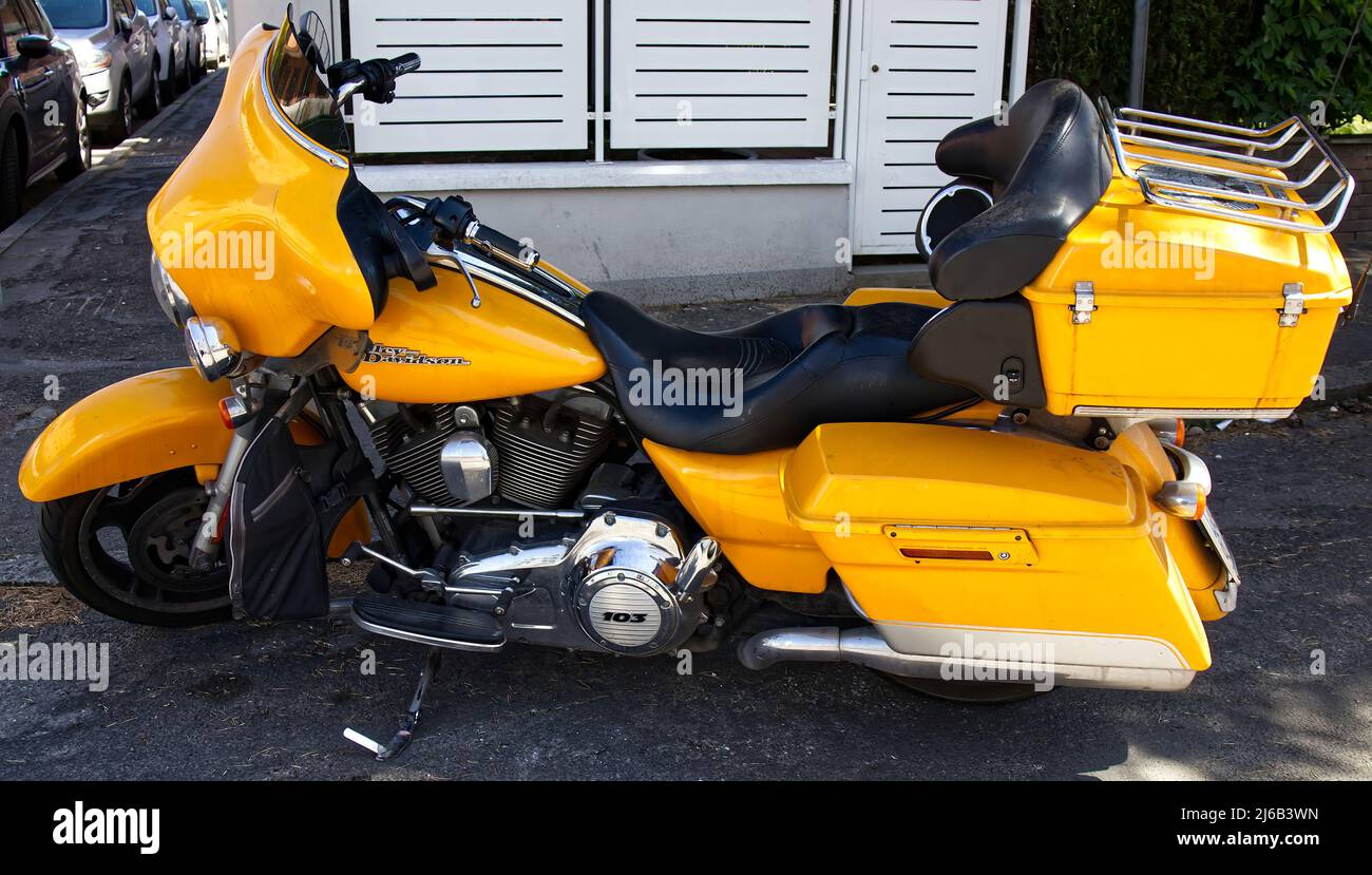 Harley davidson 103 engine hi-res stock photography and images - Alamy