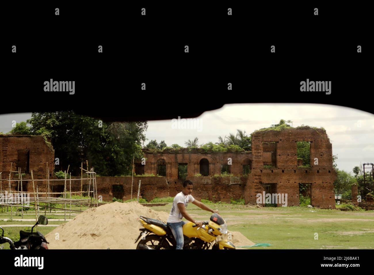 Tamluk raj bari palace hi-res stock photography and images - Alamy