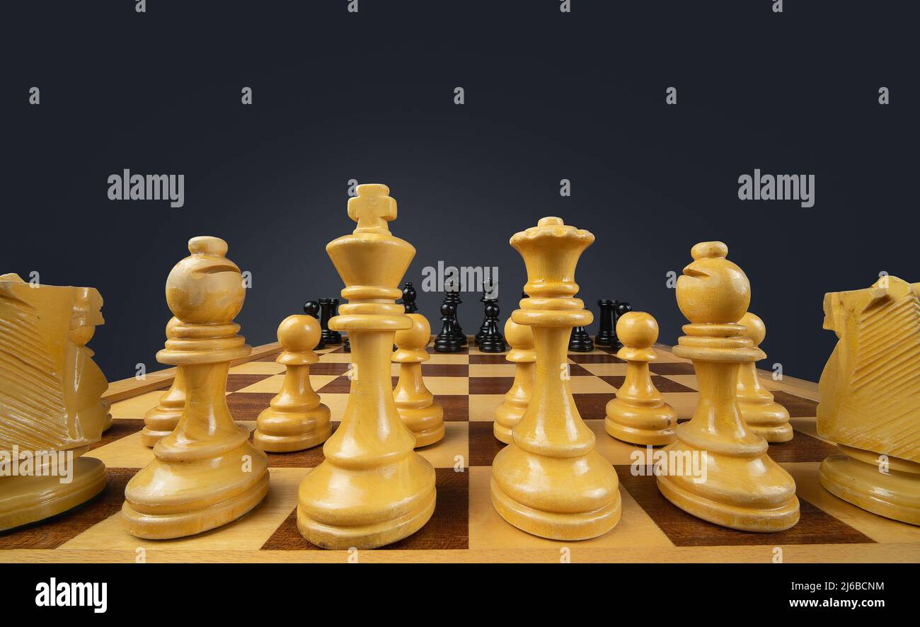 Empty chess board hi-res stock photography and images - Alamy
