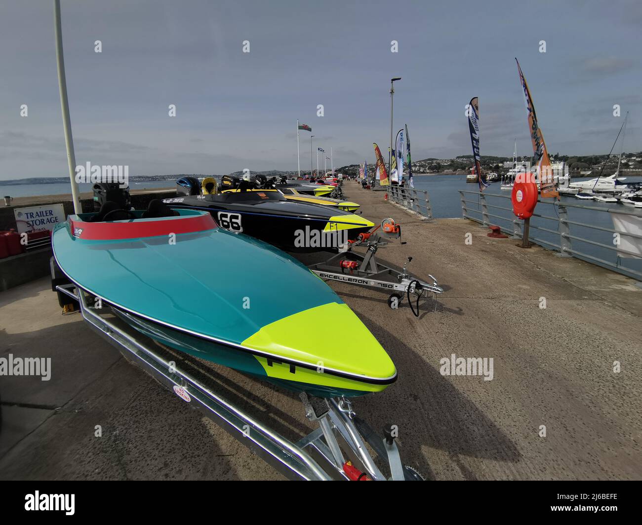 Power boats lined up for OCRDA Power Boat Racing Round 1 - Torquay ...