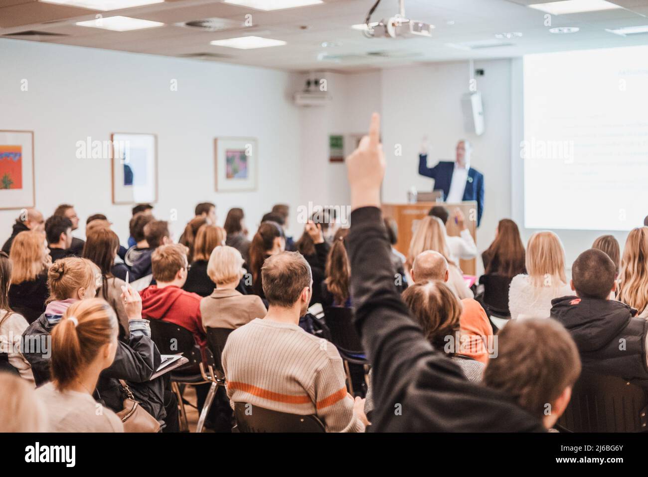 Audience question speaker hi-res stock photography and images - Alamy