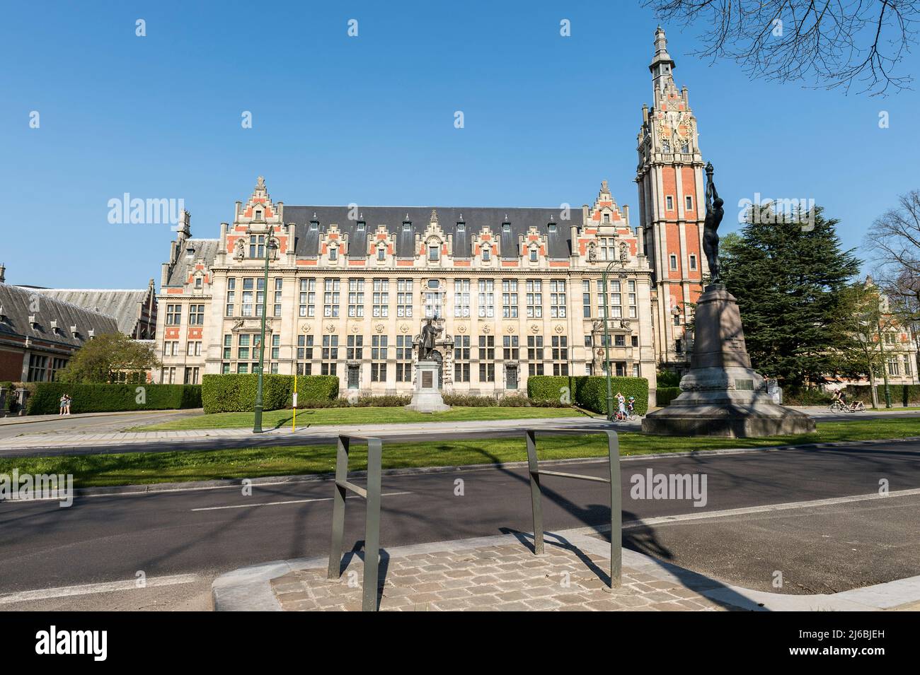 Universityy Campus UCL in Brussels - Clock tower Solbosch | Campus ...