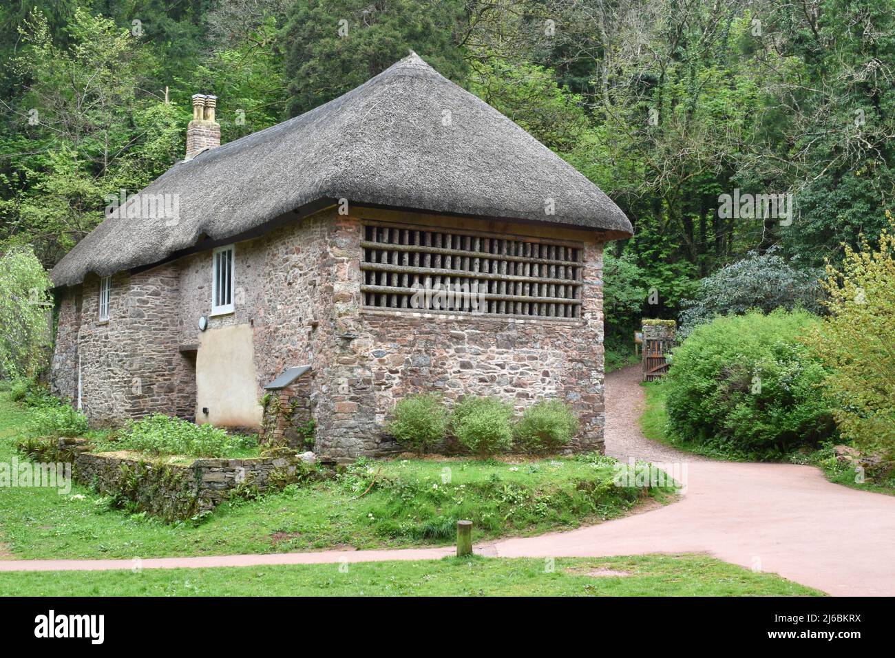 Park keepers cottage hi-res stock photography and images - Alamy