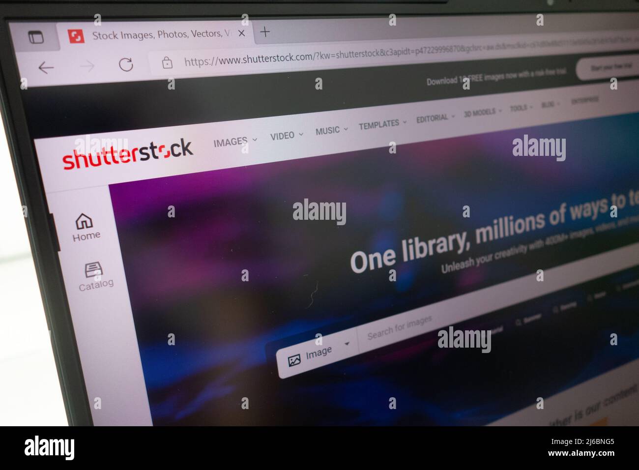 Shutter stock com hi-res stock photography and images - Alamy