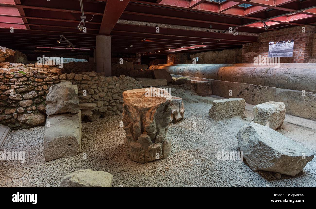 This complex testifies to what remains of the Italic temple from the ...