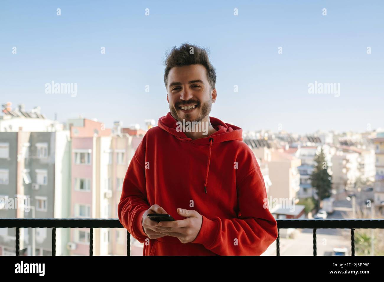Curious guy hi-res stock photography and images - Alamy