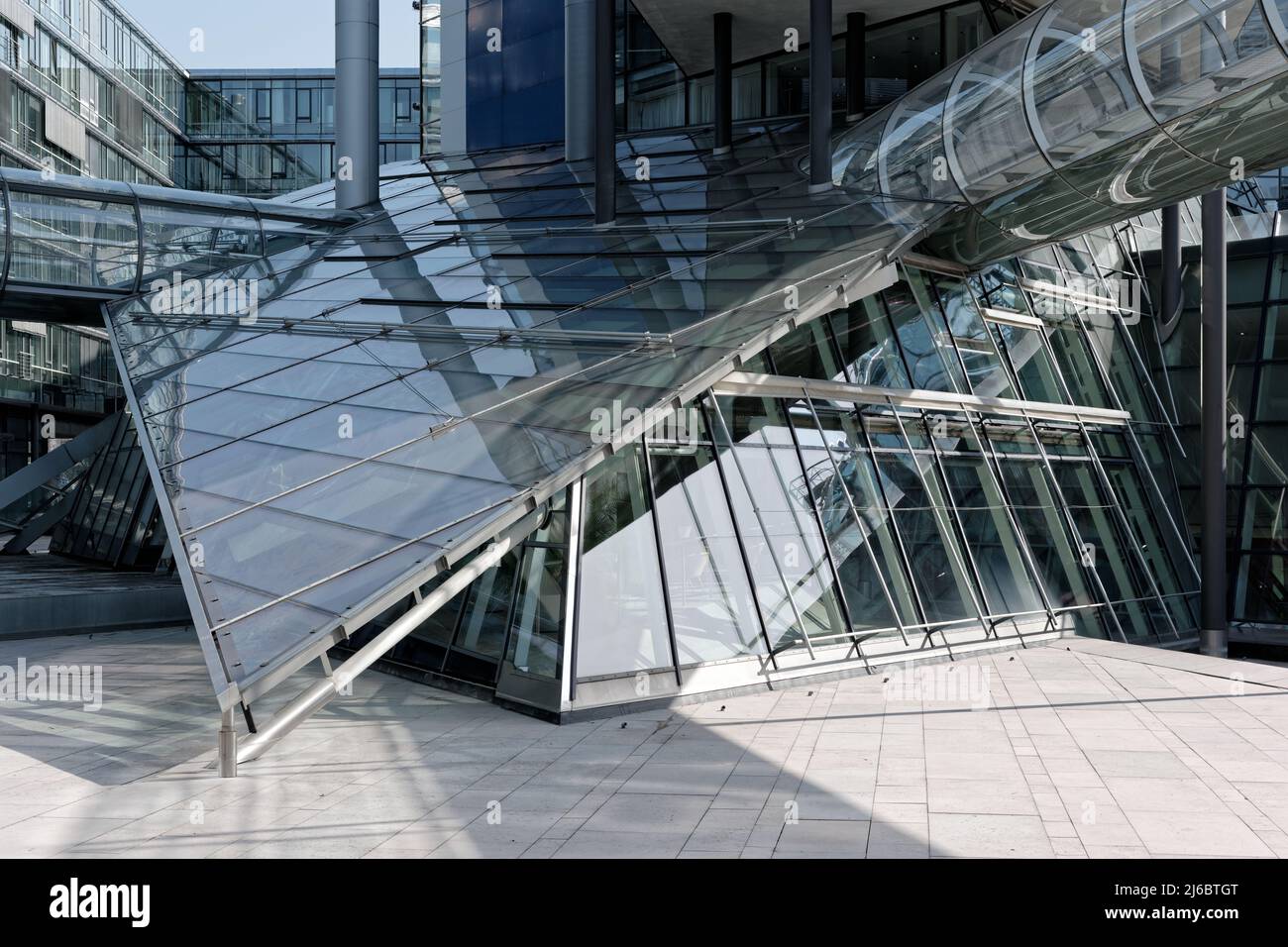 Details of a high-rise office building in Hanover, Germany ...