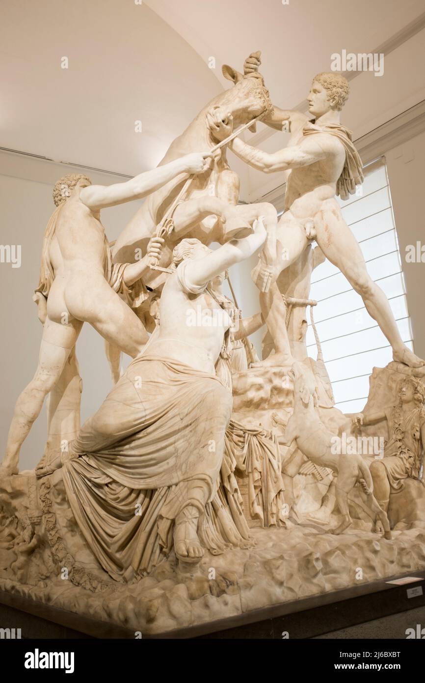 Museo archeologico nazionale archaeological museum hi-res stock ...