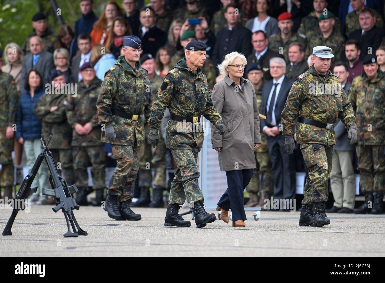30 April 2022, Bavaria, Munich: Colonel Stefan Berger (r-l), German ...