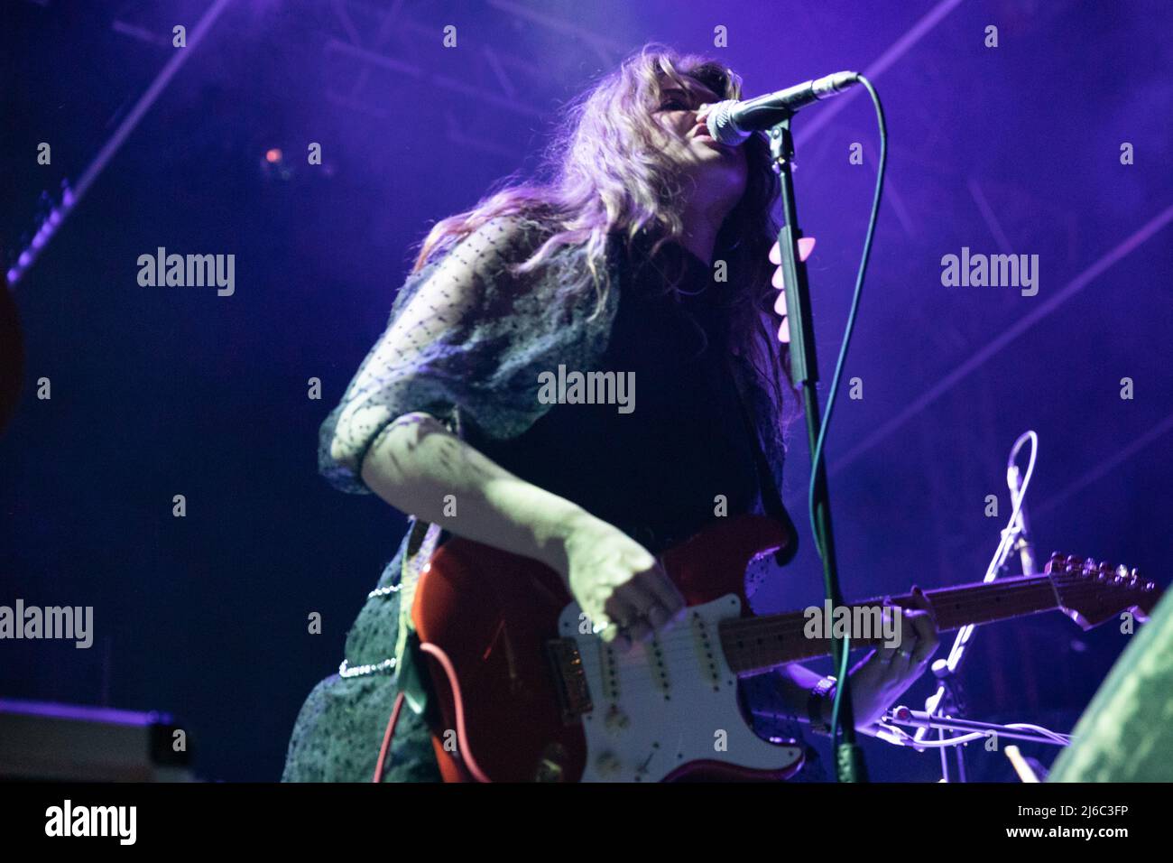 Sian Kelly of Holocene opening for Skunk Anansie at O2 Academy Leeds ...