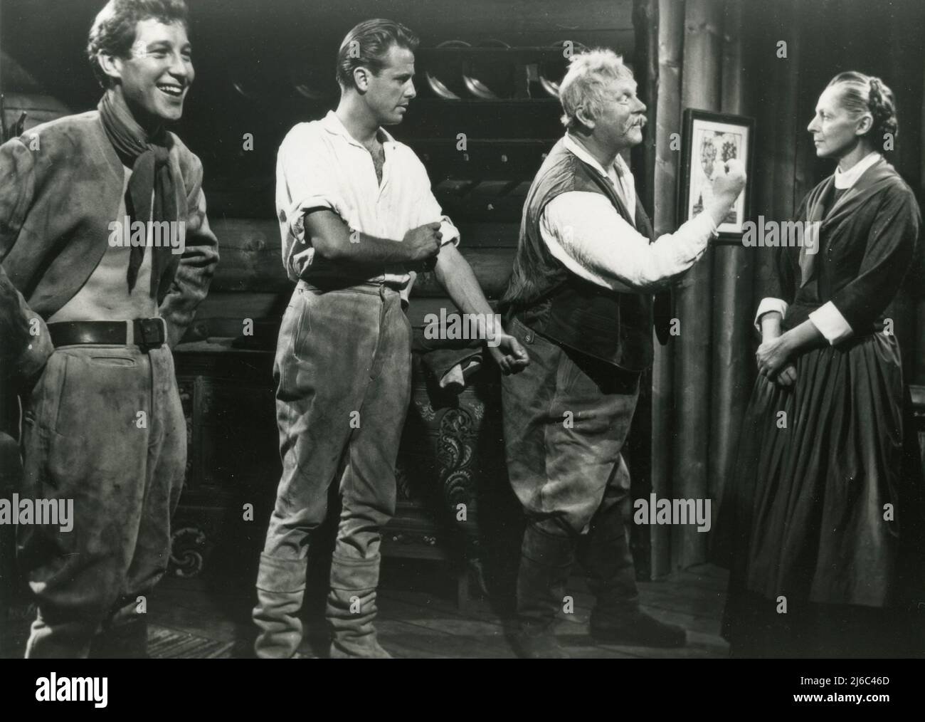 Actor gert frobe in film hi-res stock photography and images - Alamy