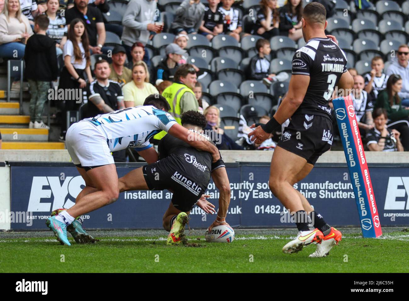 Darnell McIntosh #5 of Hull FC touches down for his second try of the ...