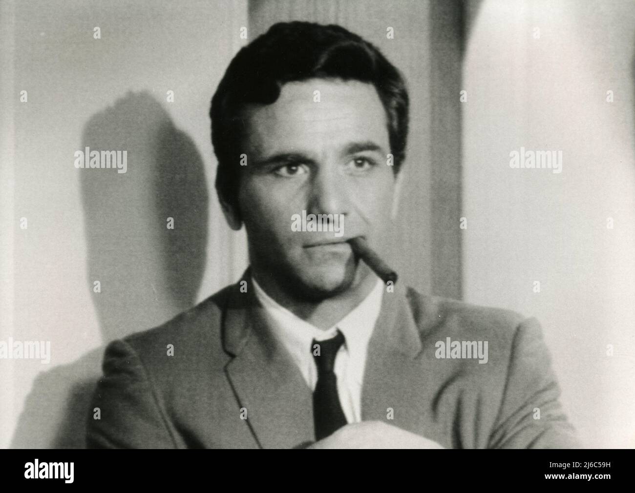 American actor peter falk hi-res stock photography and images - Alamy