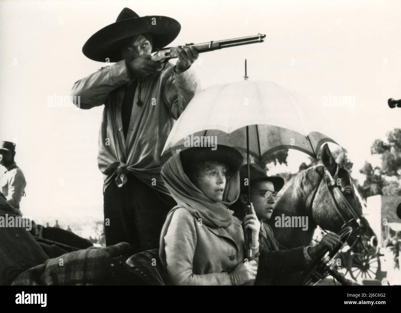 Old gringo 1989 jimmy smits hi-res stock photography and images - Alamy