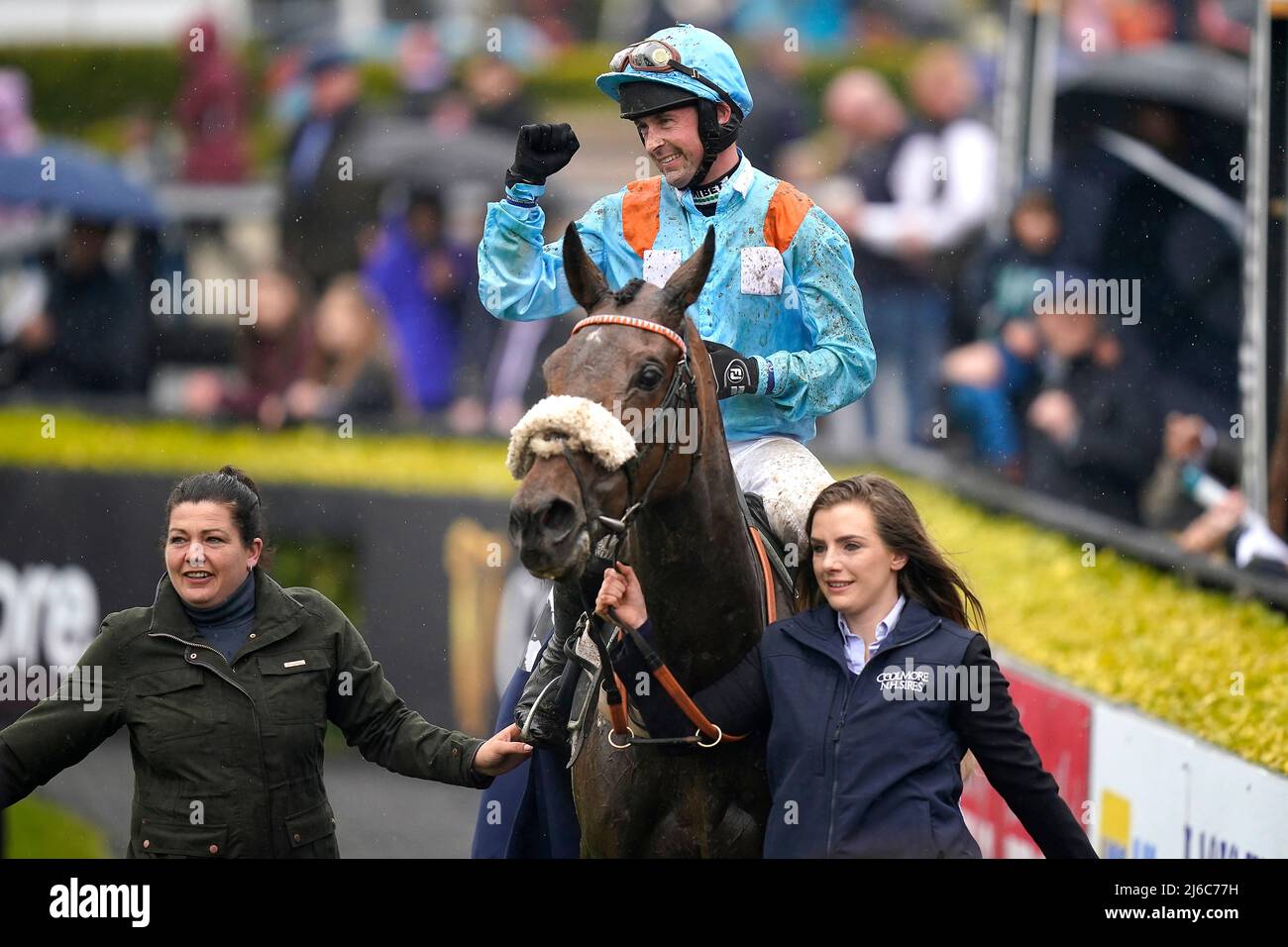 Annie power grade 1 class 1 turf hi-res stock photography and images ...