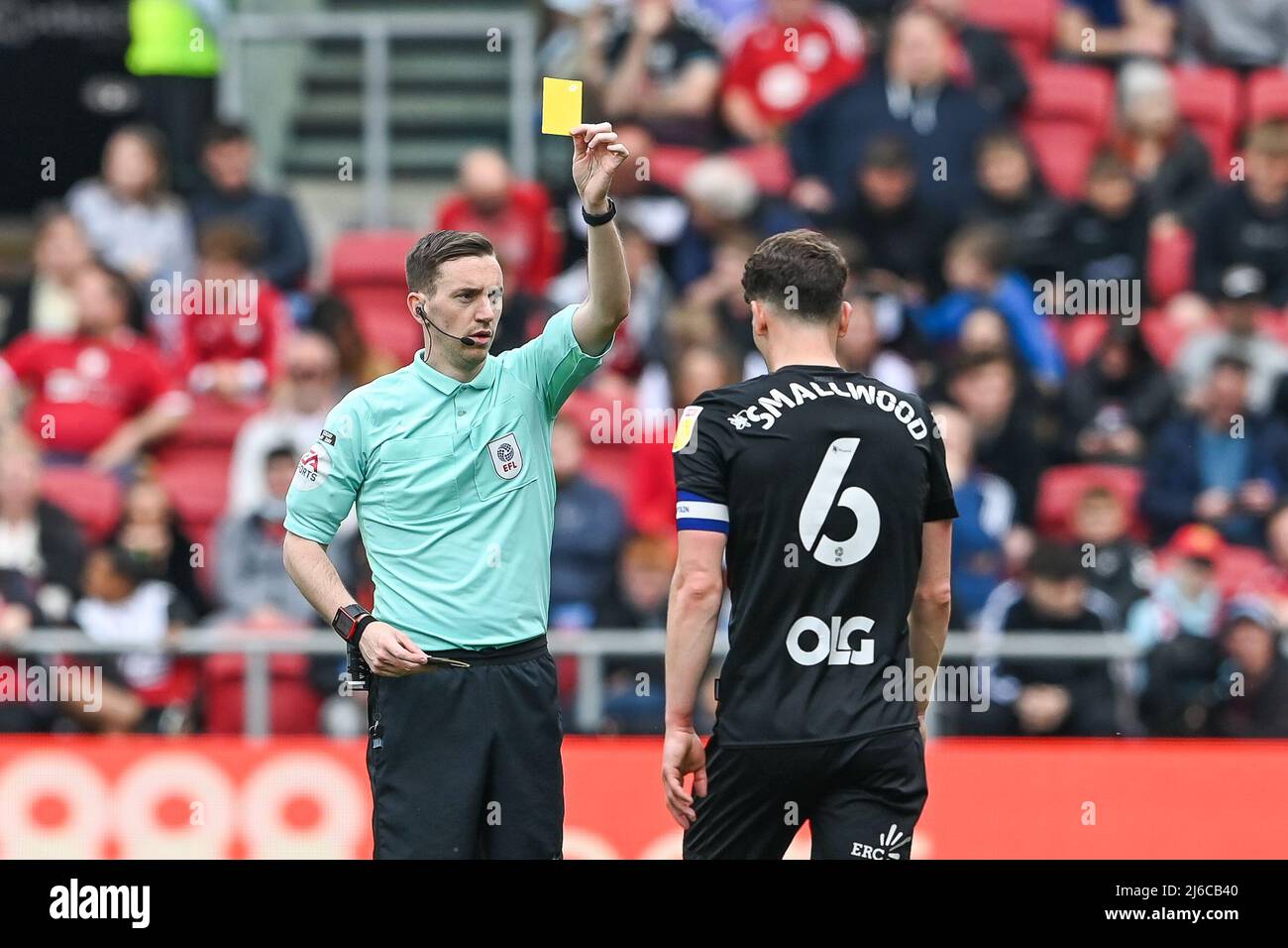 Ben toner referee hi-res stock photography and images - Alamy
