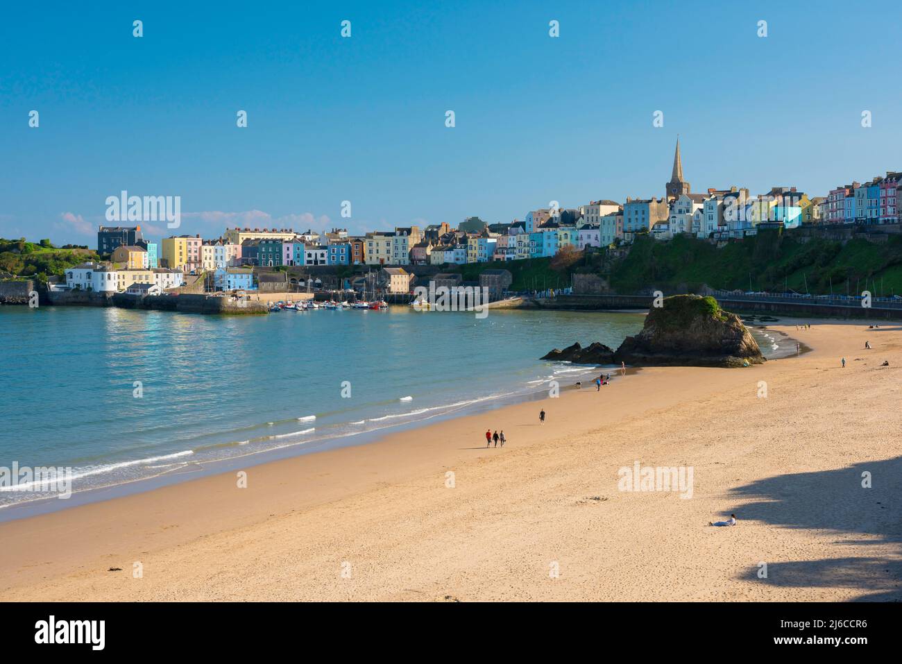 Tenby harbour view hi-res stock photography and images - Alamy