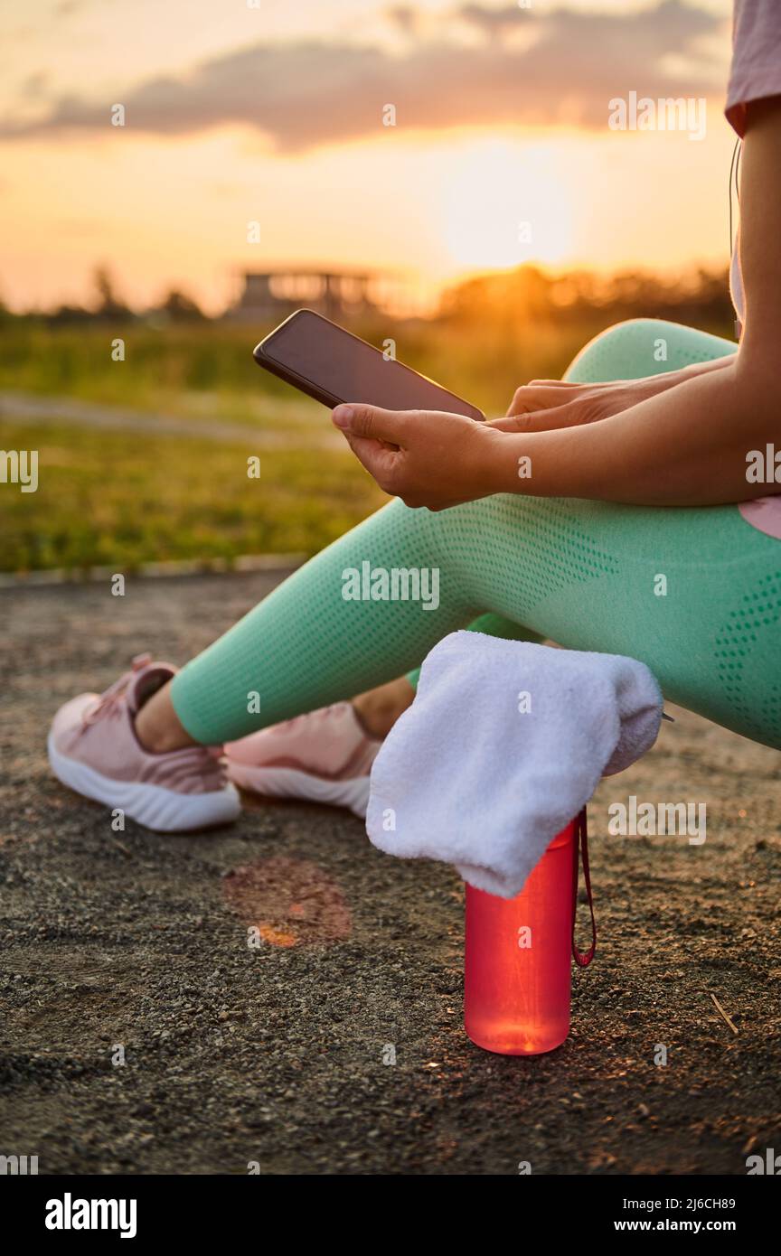 Text heavy screen hi-res stock photography and images - Alamy
