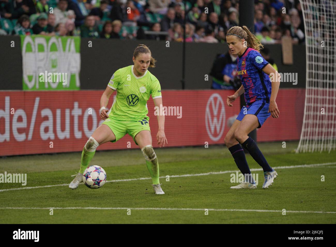 Ewa Pajor ( 17 Wolfsburg ) , Marta Torrejon ( 8 Barcelona ) during the ...