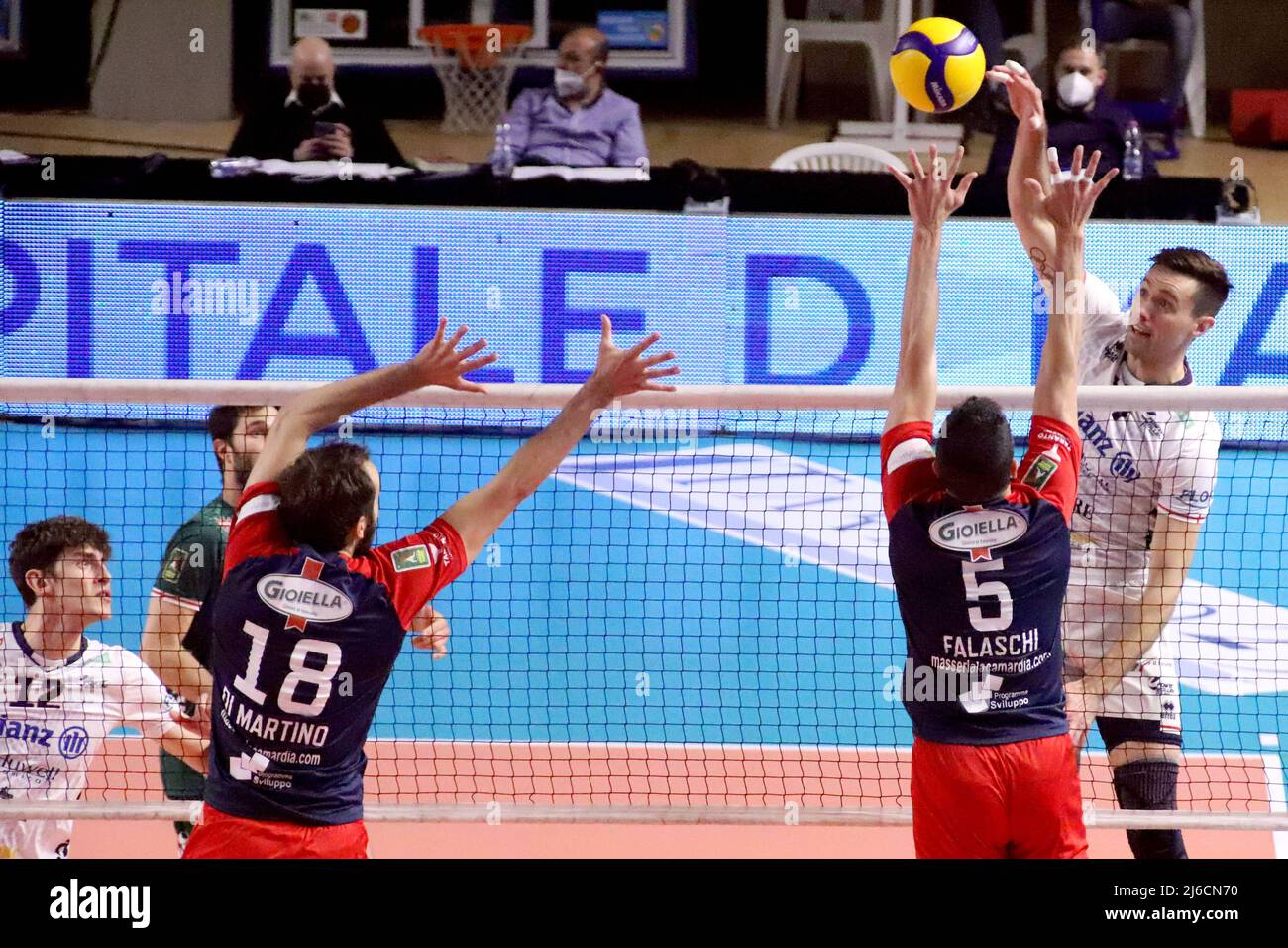 Yuri romano volleyball hi-res stock photography and images - Alamy