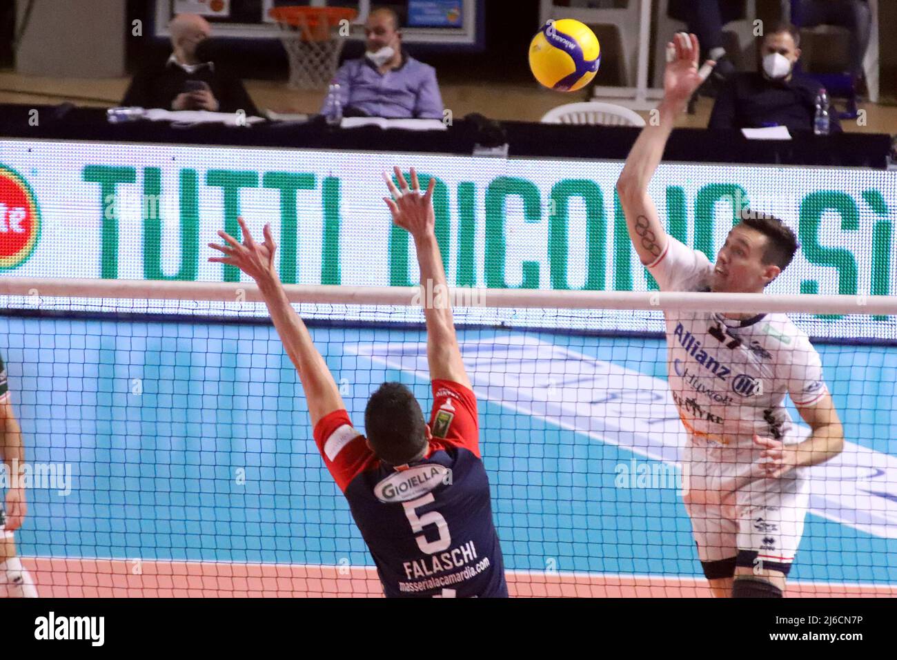 Yuri romano volleyball hi-res stock photography and images - Alamy