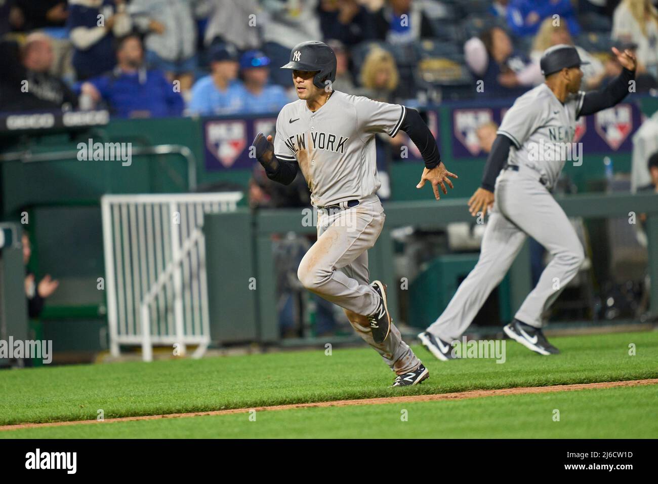 April 29 20261: New York shortstop Isiah Kiner-Falefa (41) runs home ...