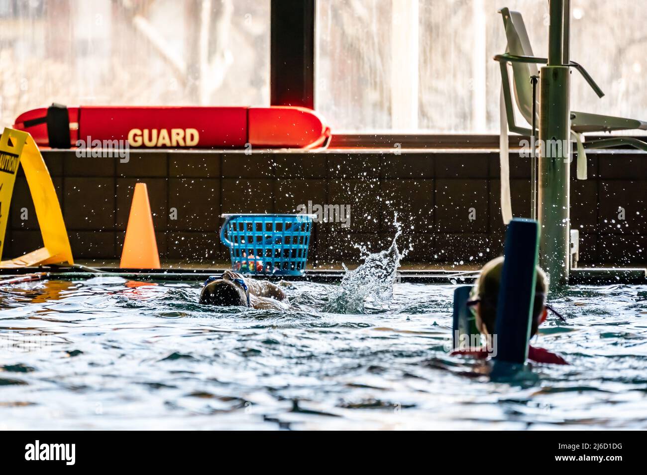 Silhouette pool swimmers hi-res stock photography and images - Alamy
