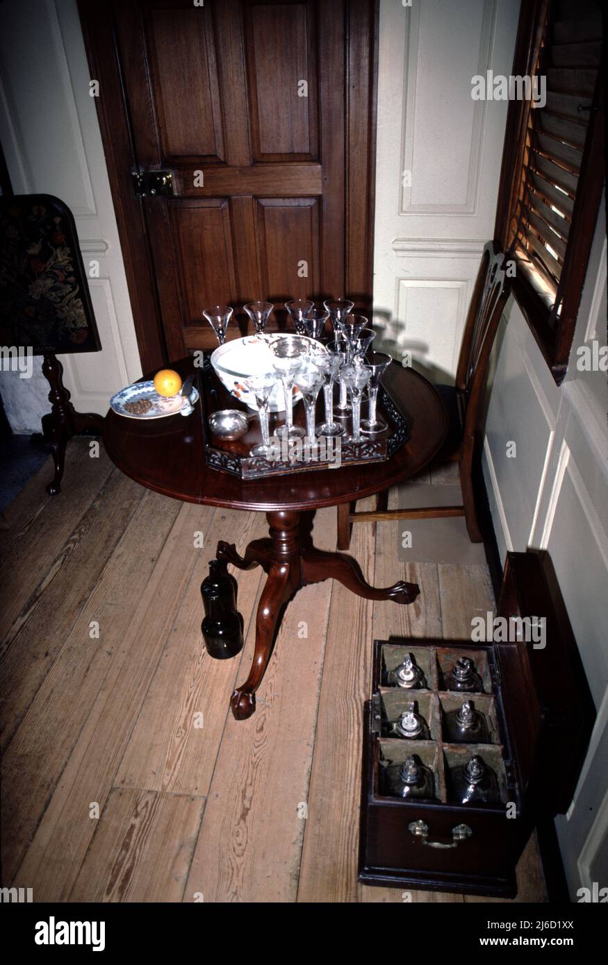 Williamsburg, VA. U.S.A. 9/1987. Colonial home interiors with bedrooms ...
