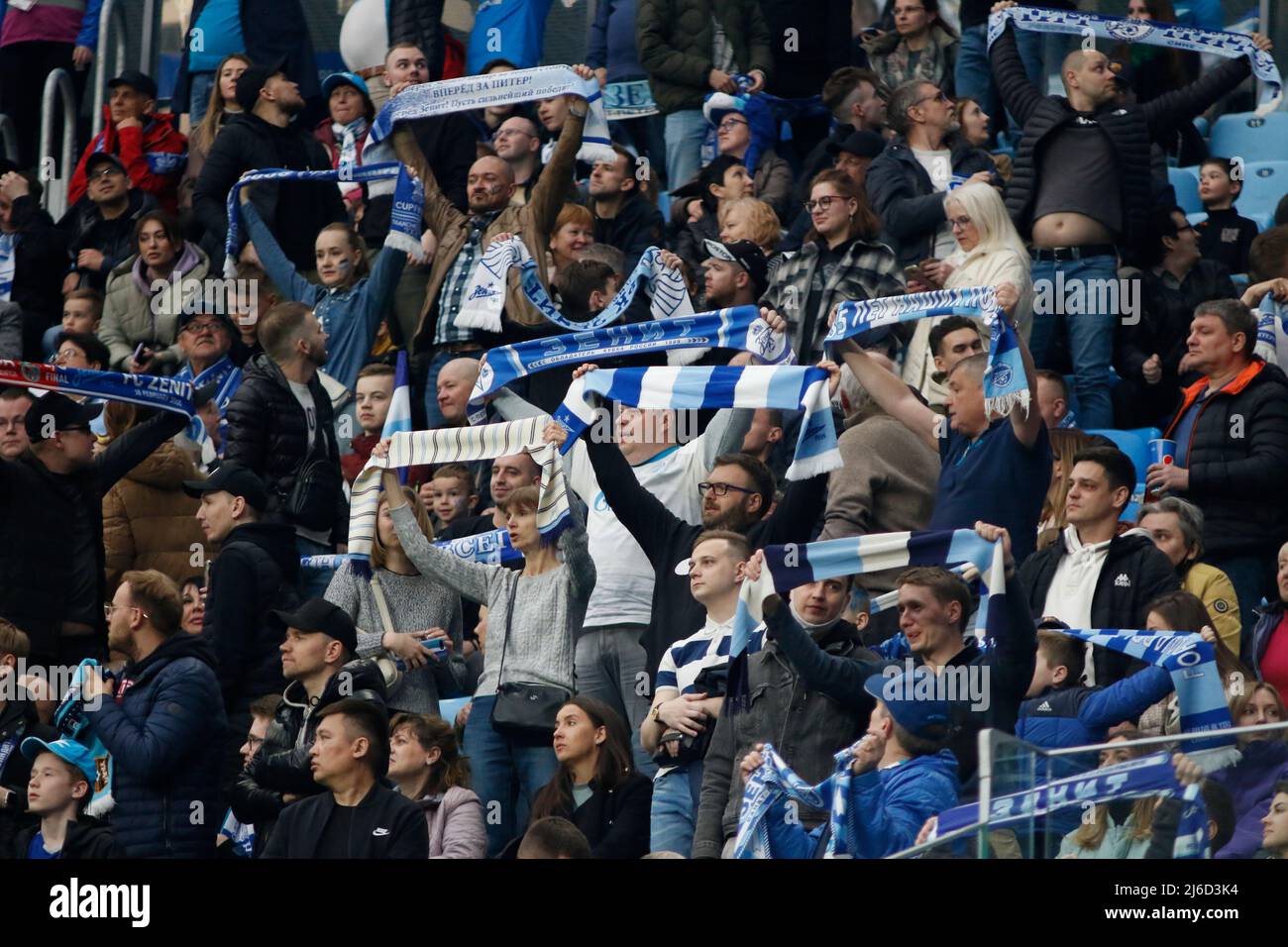 Fc zenit saint petersburg fans hi-res stock photography and images - Alamy