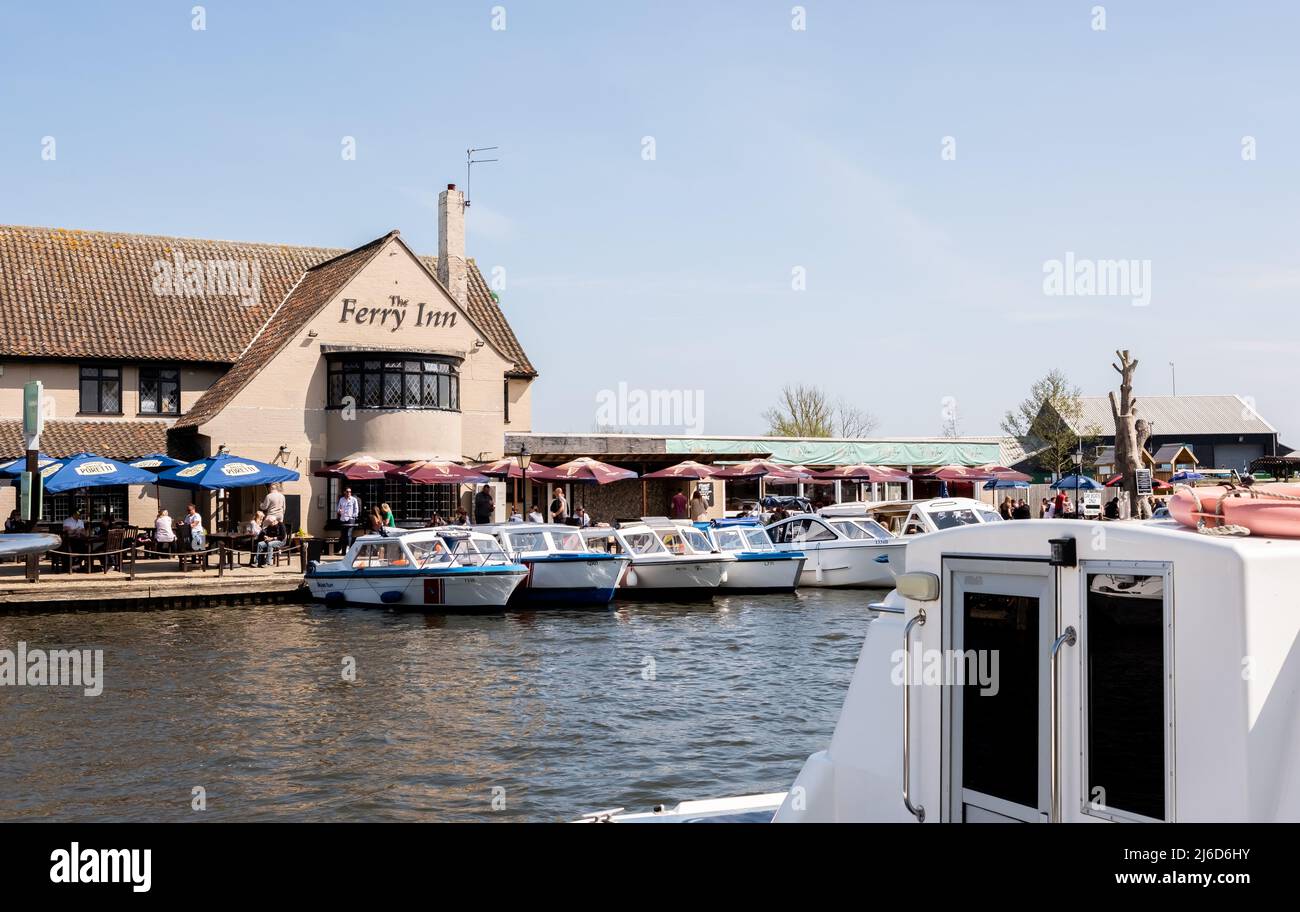 Horning ferry public house hi-res stock photography and images - Alamy
