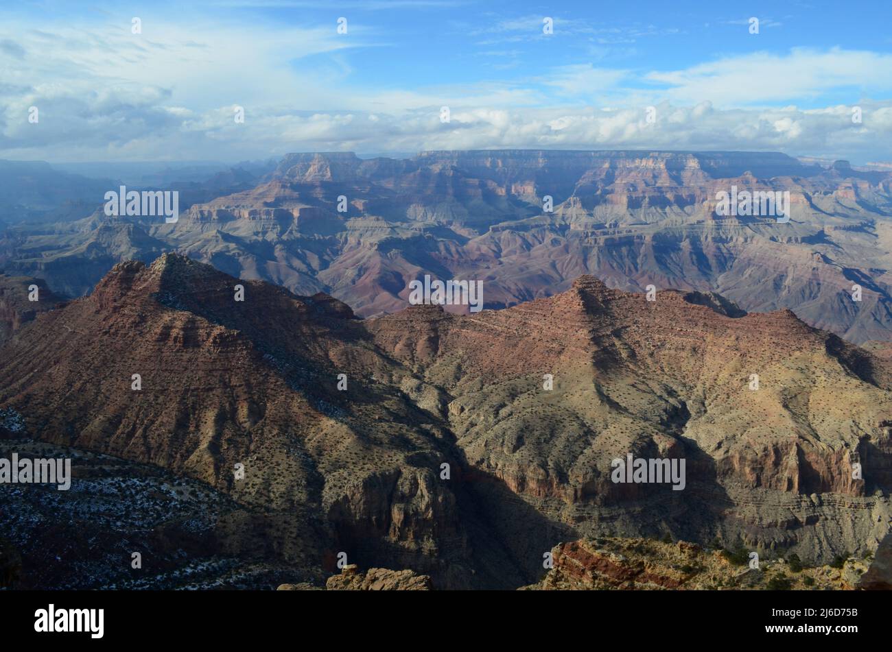 Gorgeous Grand Canyon landscape with buttes, ridges and slopes in ...