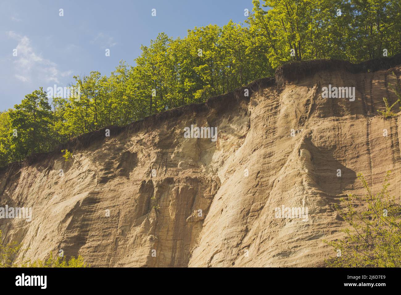 Sand cliff hi-res stock photography and images - Alamy