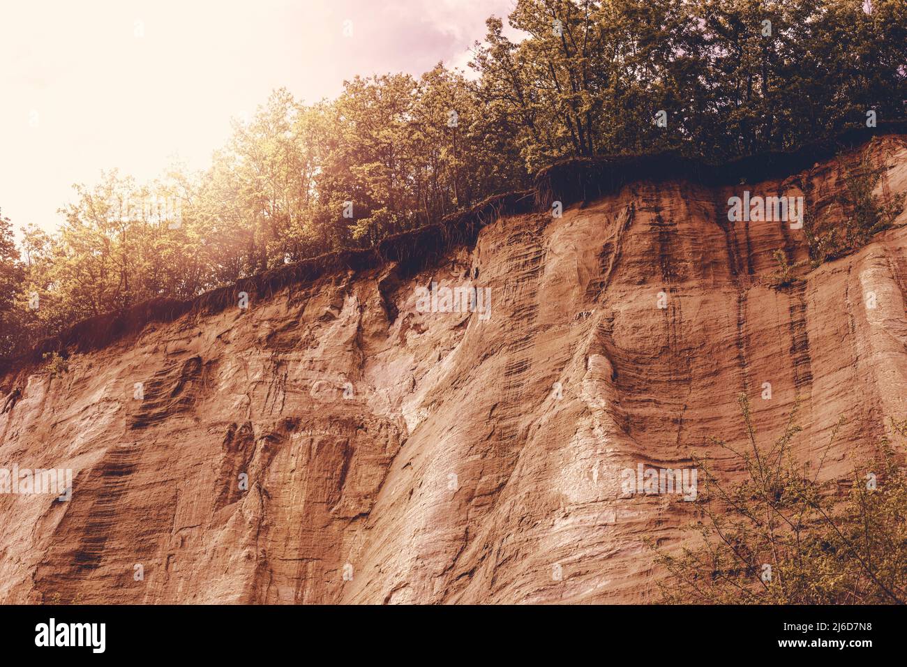 Sand cliff hi-res stock photography and images - Alamy