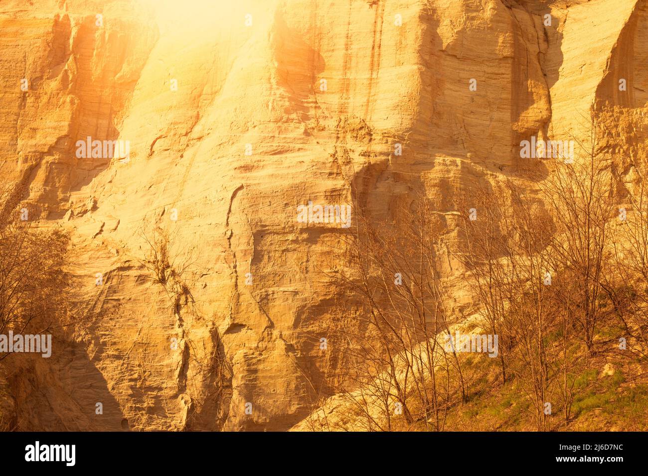 High cliff wall on hi-res stock photography and images - Alamy
