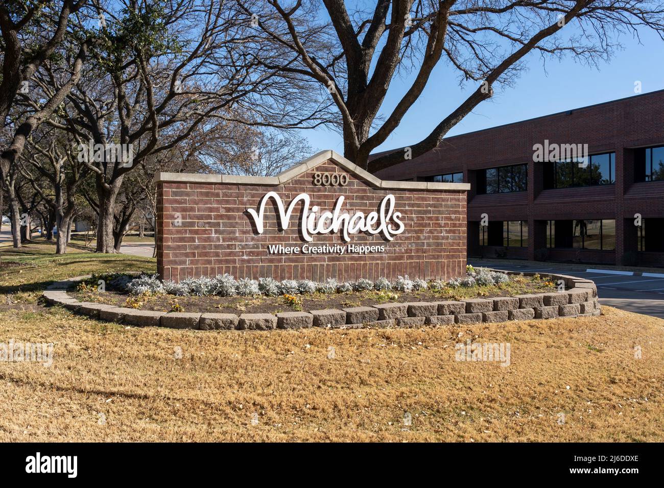 Michaels headquarters in Irving, Texas, USA Stock Photo - Alamy