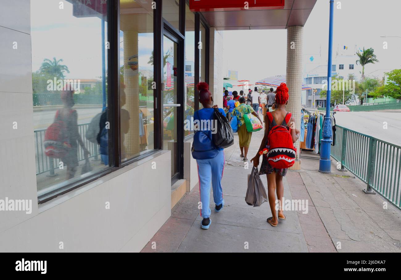 Barbados people street hi-res stock photography and images - Alamy