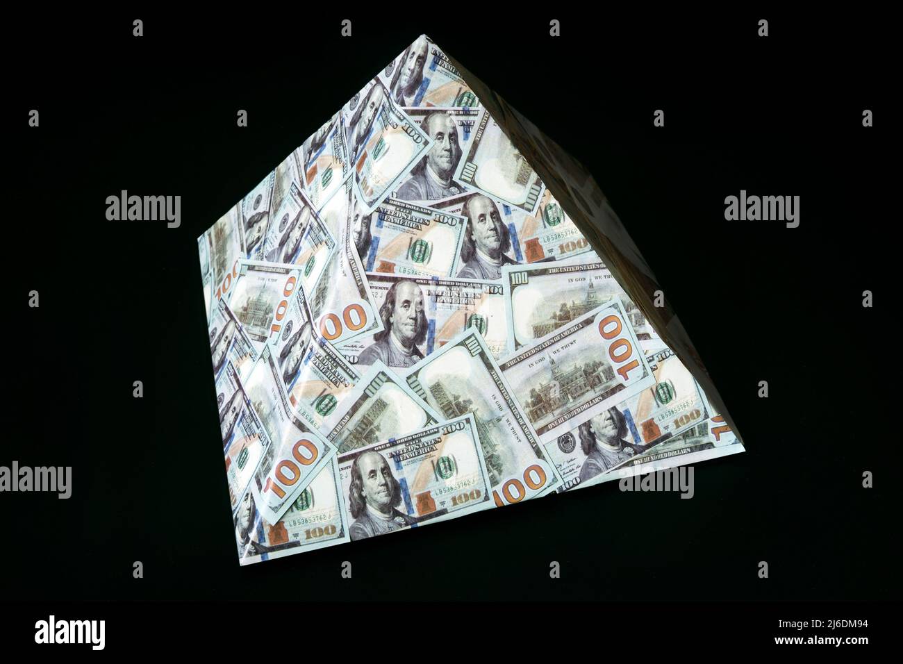 Capitalism pyramid hi-res stock photography and images - Alamy