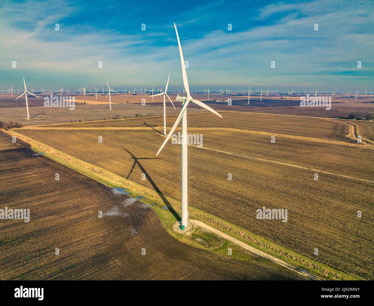A large energy grid powered by large vertical wind turbines in America ...